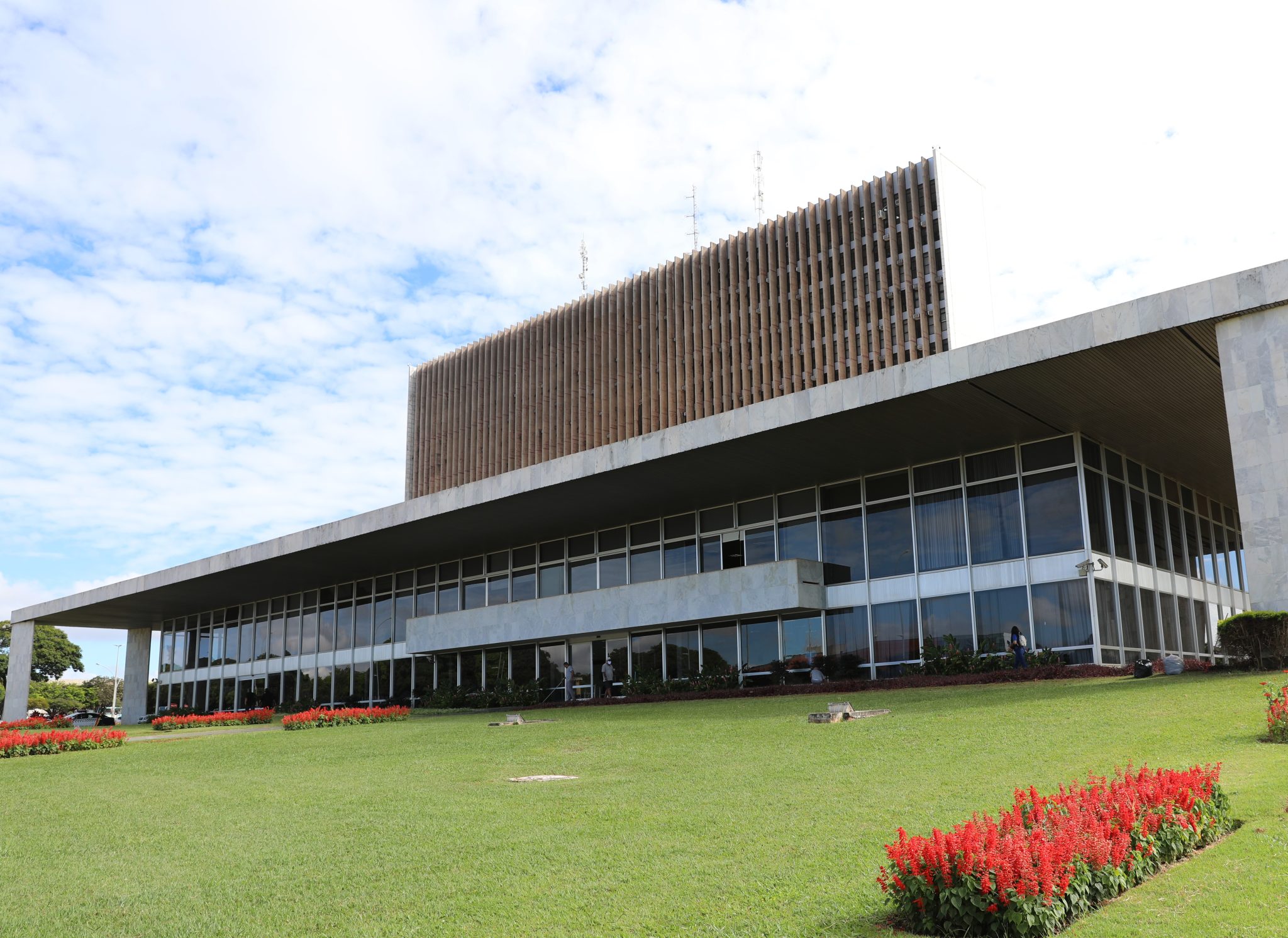 Confira o calendário 2024 de feriados e pontos facultativos no GDF ...